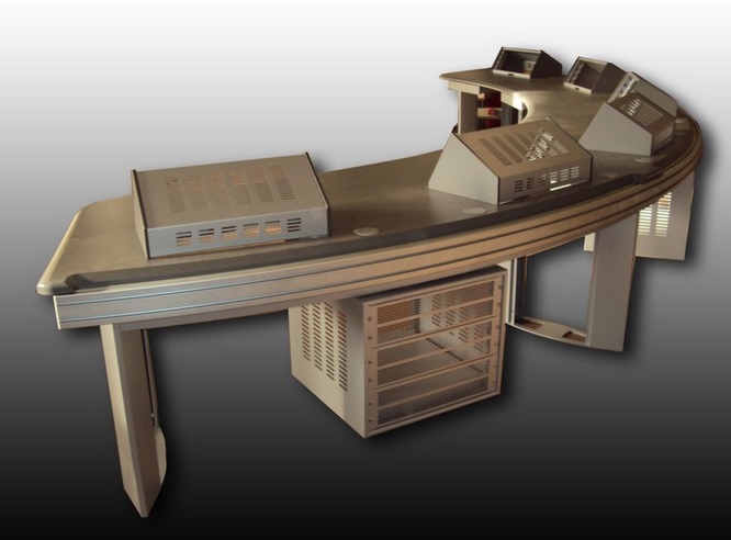 EuroCaster Studio Consoles Europe - Studio Furniture ...