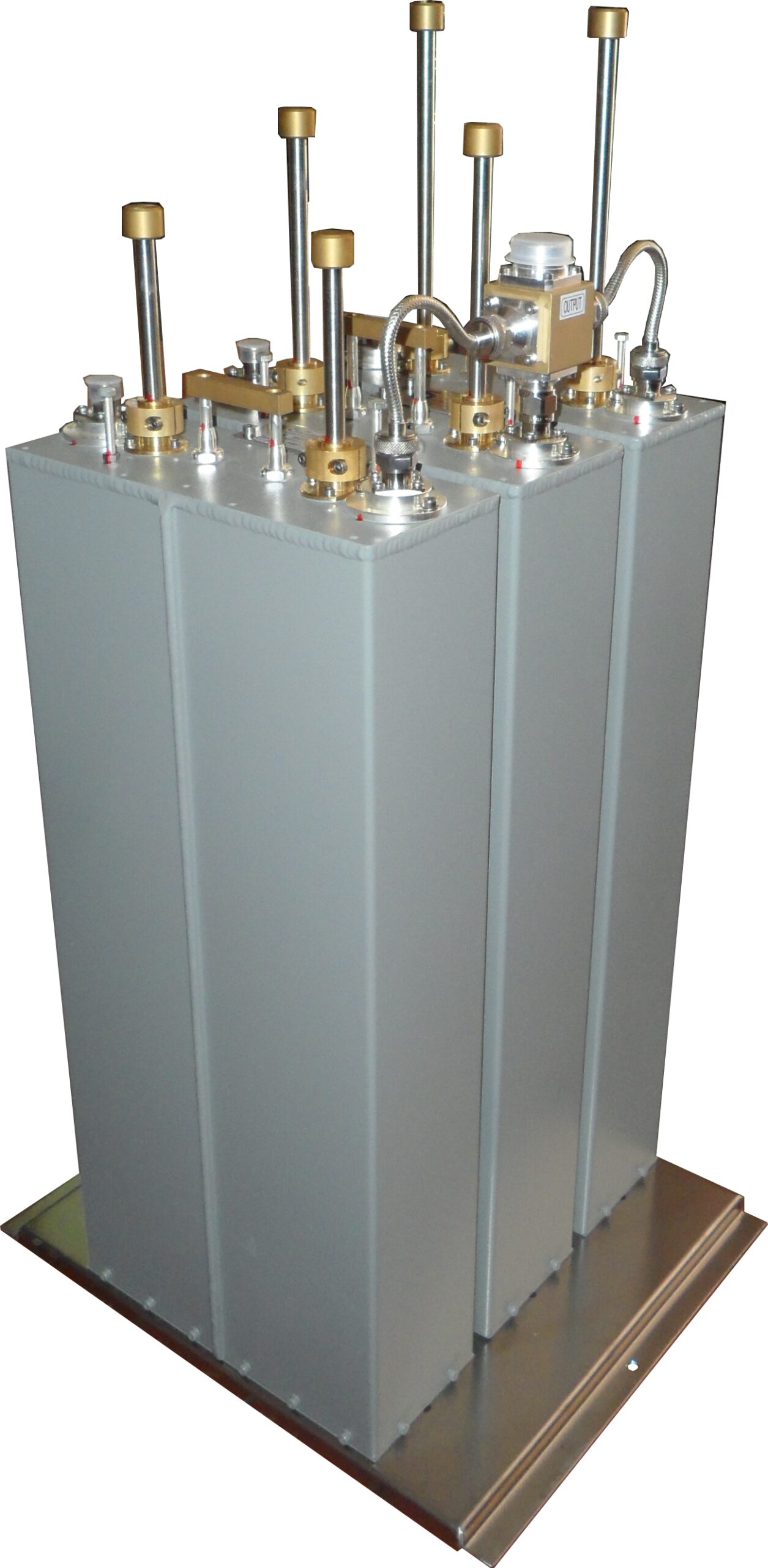 Delta Meccanica 3x300W star point combiner - 2x triple cavity & 1x ...